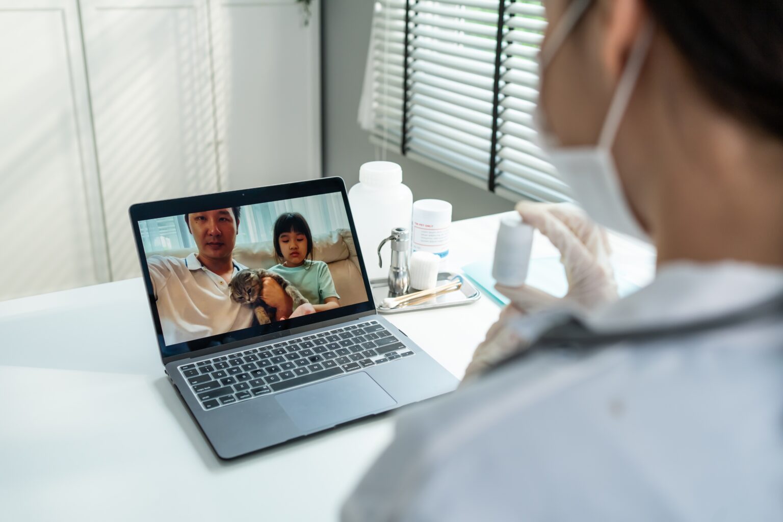 Benefits of White Label Software for Animal Health Clinics | ER Express